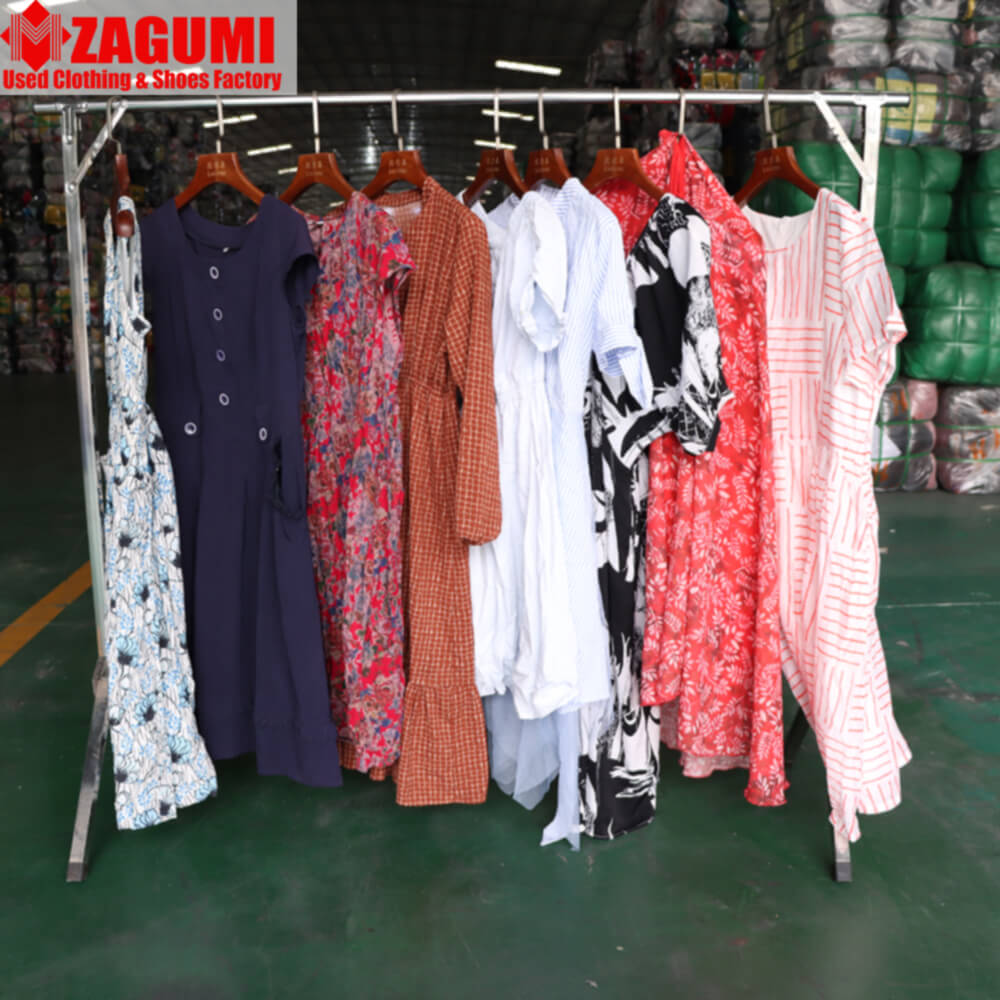 Women’s Used Dresses – Zagumi